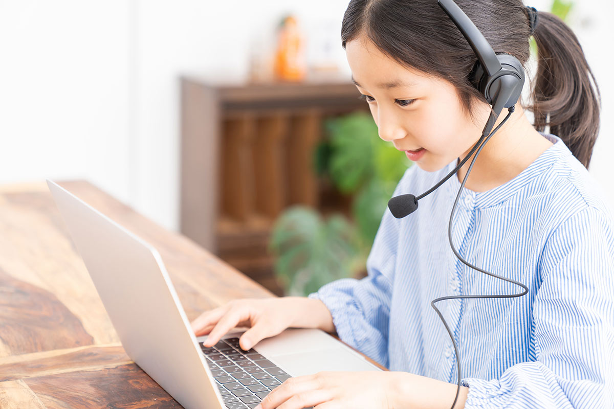 Joy of Learning - chương trình dạy Tiếng Anh và Toán Tiếng Anh miễn phí